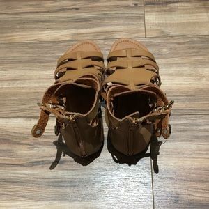 Report | Shoes | Report Gladiator Sandal Womens Size 85 | Poshmark